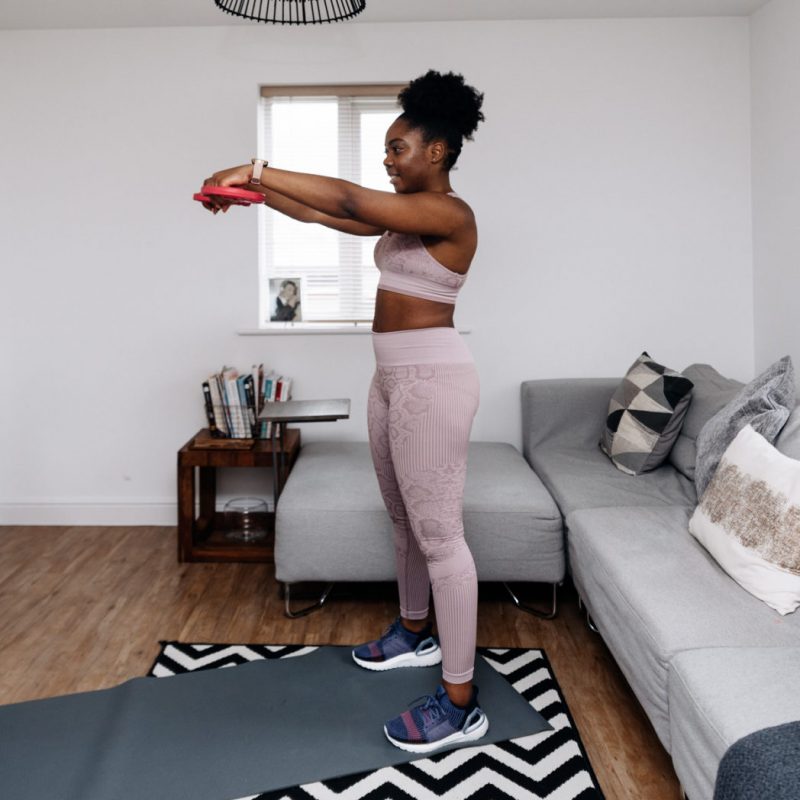 3 Exercises to Strengthen Your Arms, Shoulders & Core - keep it simpElle