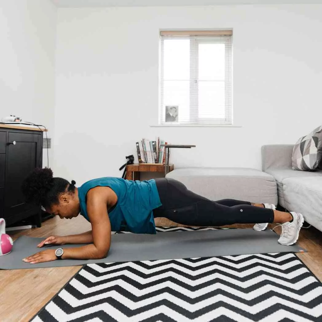 4 Plank Variations To Progress Your Core Workout [#2] - keep it simpElle