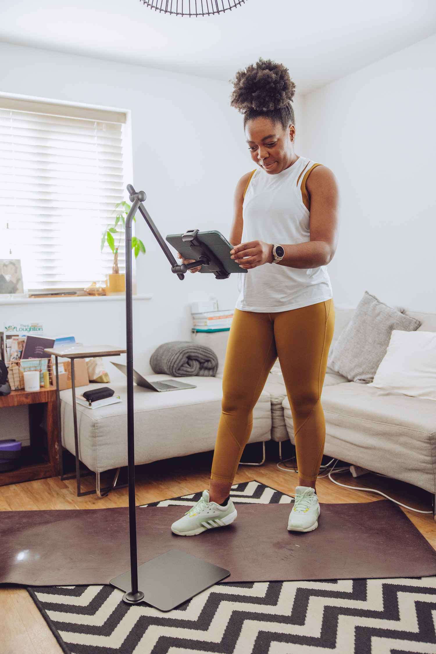 5 Ways To Use Your HoverBar Tower iPad Stand - keep it simpElle