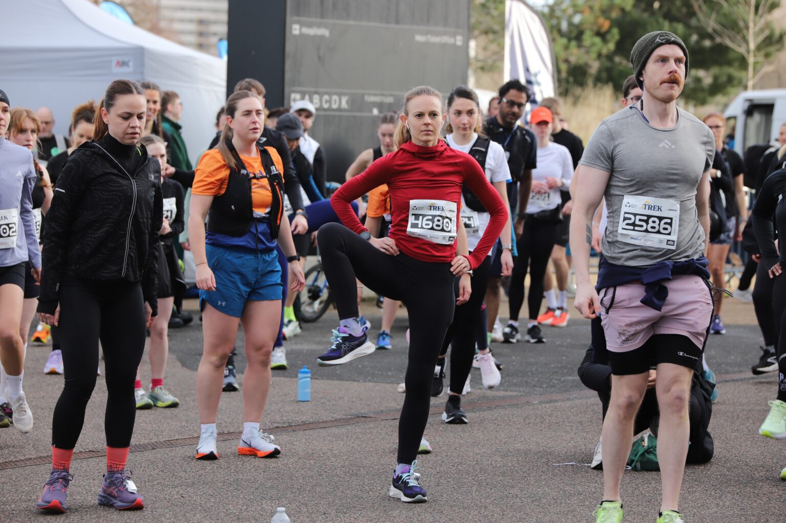 Dynamic Warm Up for Runners: 13 Drills You Can Do - Physicgenics